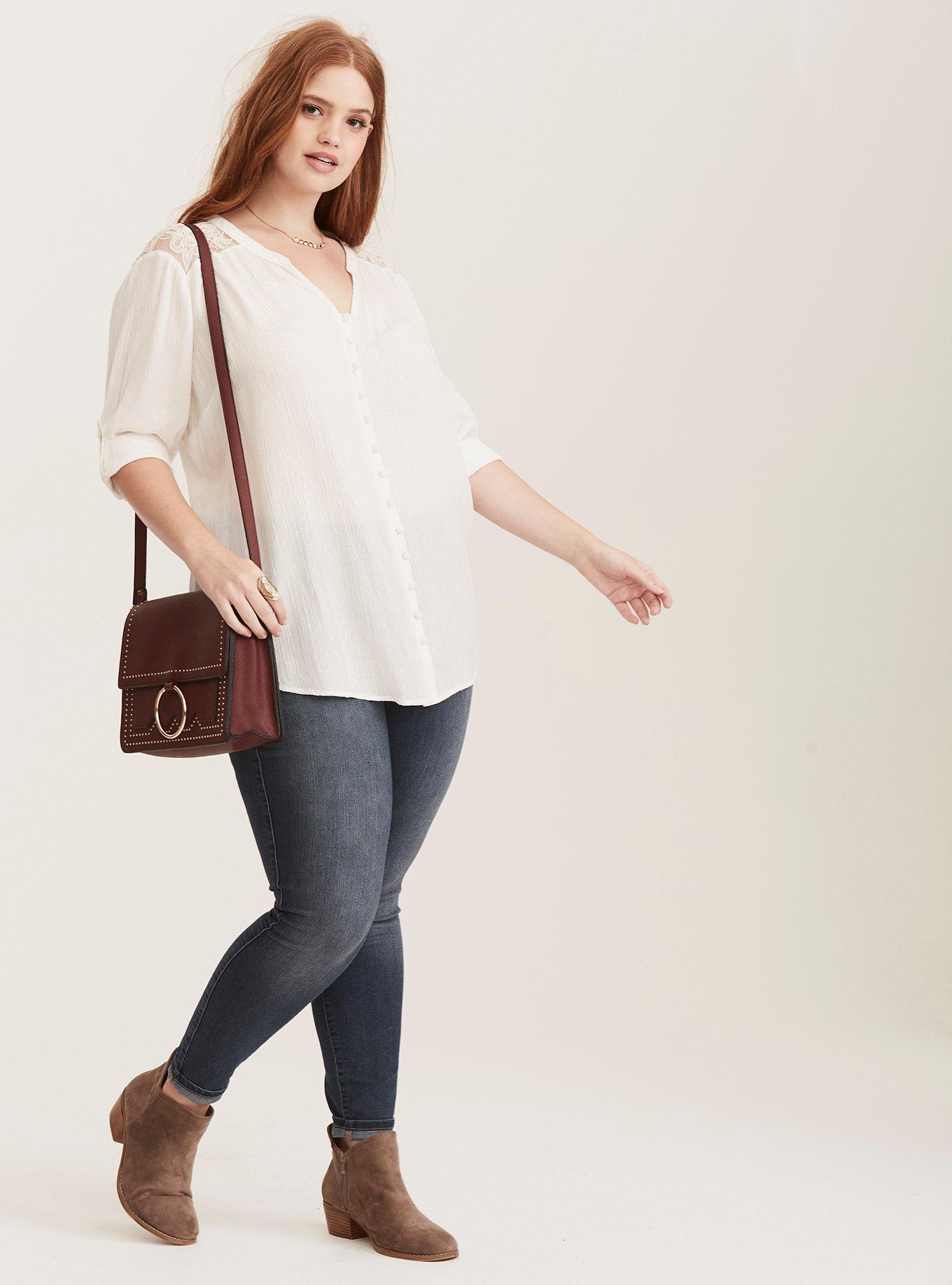 Plus Size - Embroidered Lace Button Front Blouse - Torrid