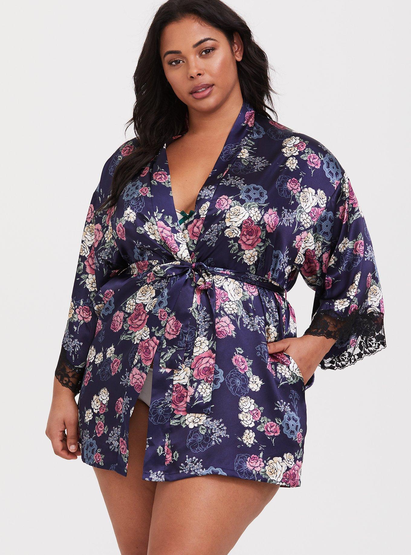 Plus Size - Outlander Satin & Lace Robe - Torrid