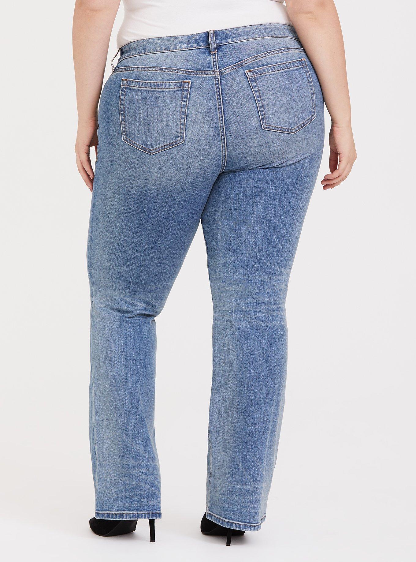 Plus Size - Relaxed Boot Jean - Vintage Stretch Light Wash - Torrid