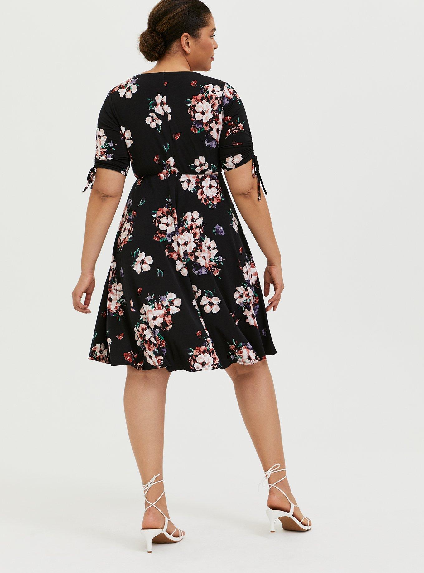 Plus Size - Black Floral Studio Knit Drawstring Sleeve Dress - Torrid