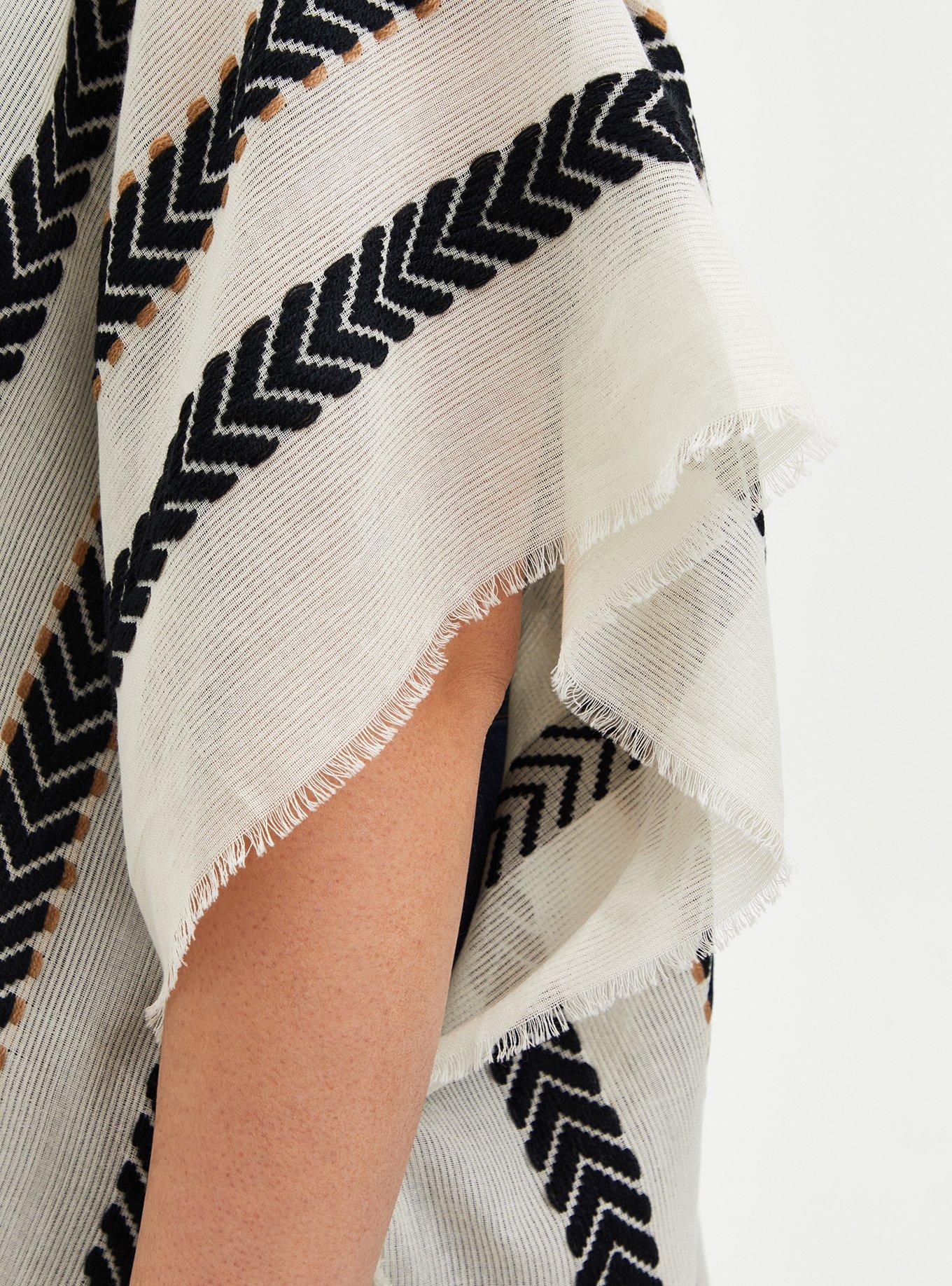 Plus Size - Ivory & White Arrow Stripe Ruana - Torrid