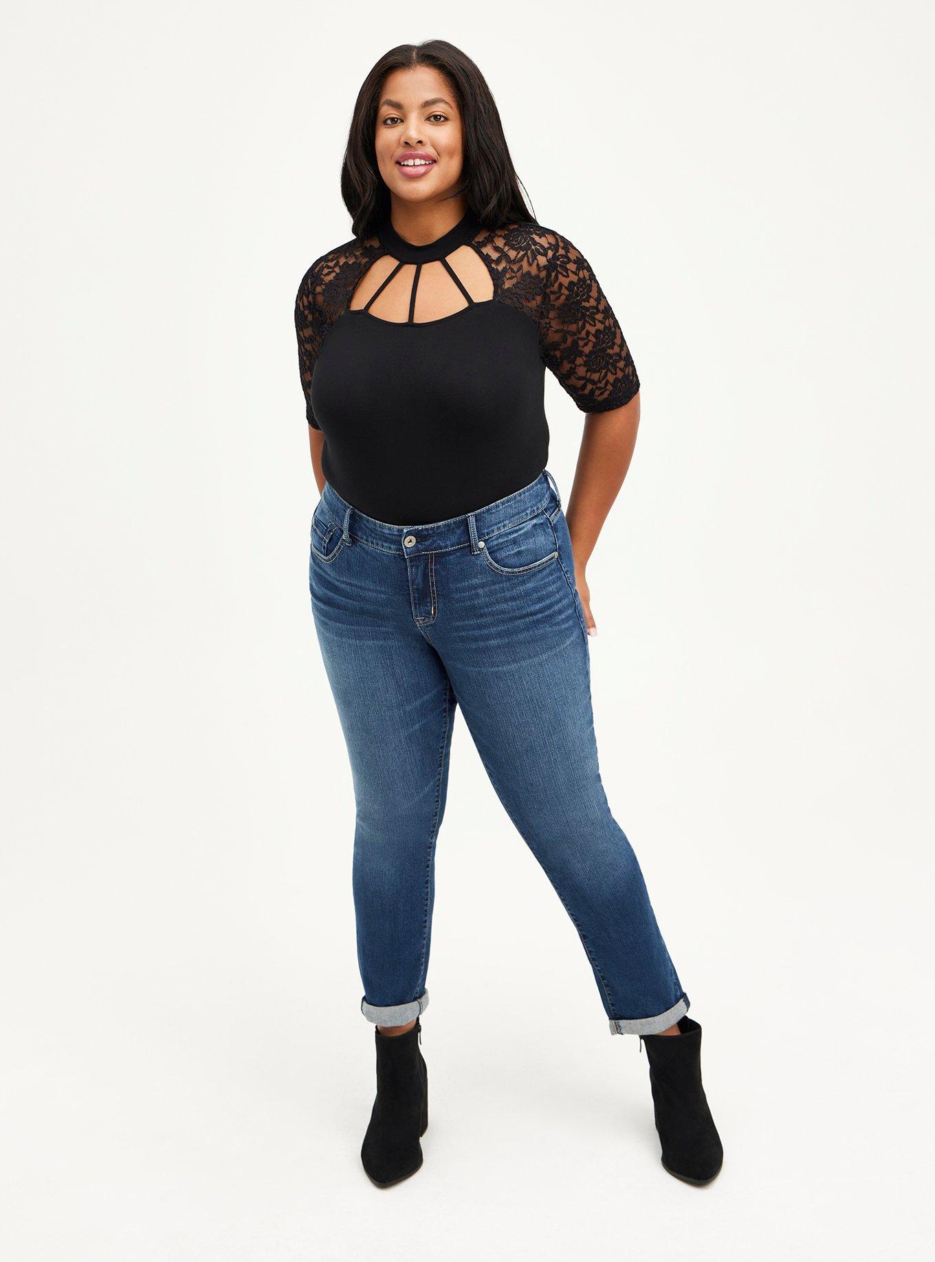 Plus Size - Foxy Tee - Black Lace Choker - Torrid