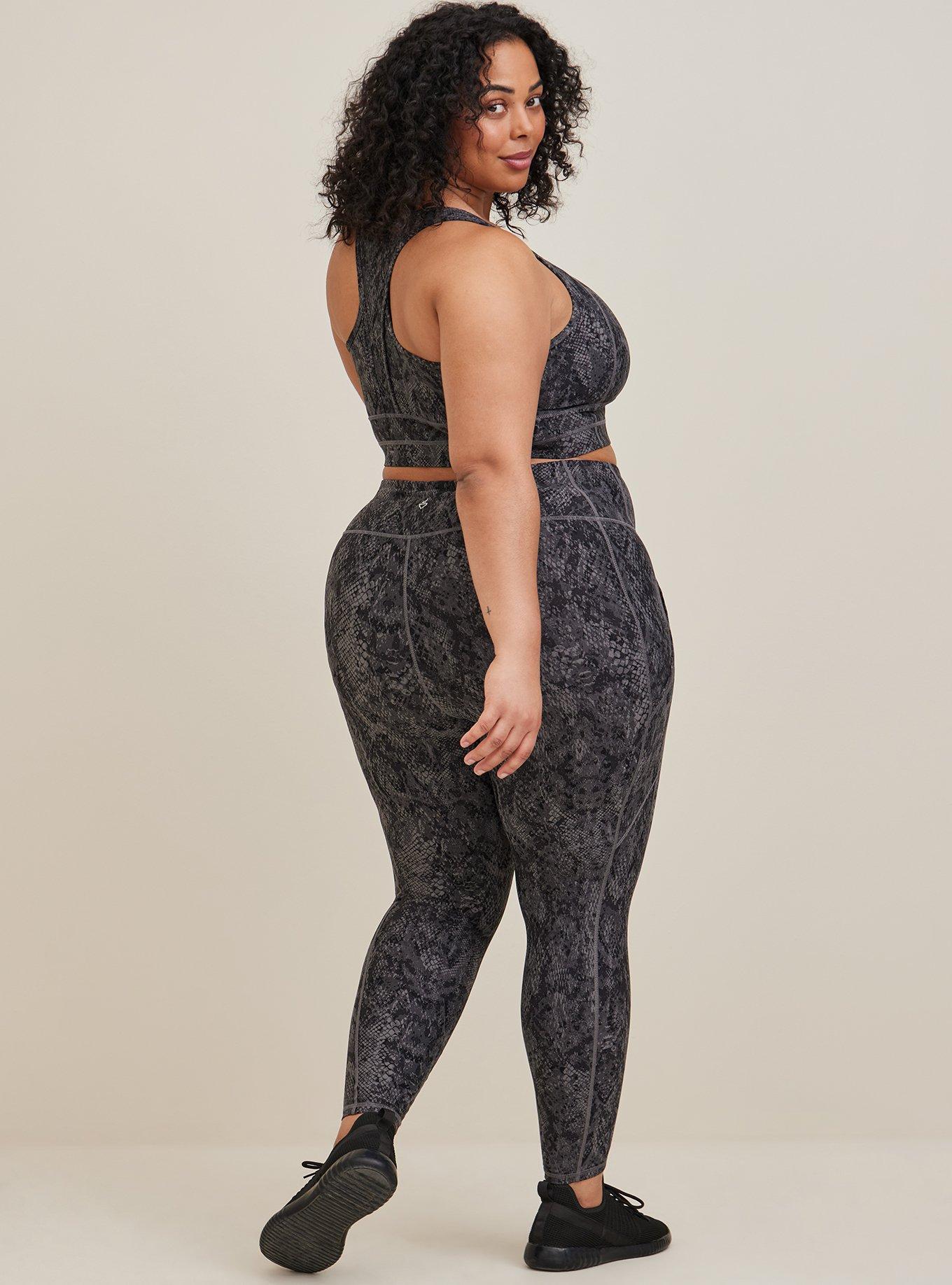 Plus Size - 4 Pocket Crop Active Legging - Performance Core Dusty Snake ...