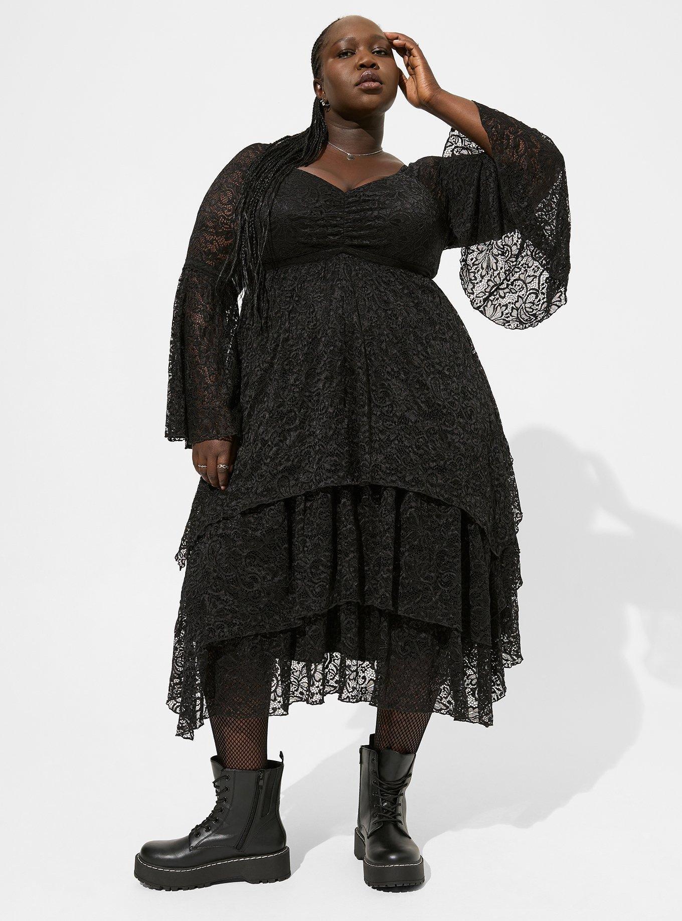 Plus Size - Festi Maxi Lace Bell Sleeve Tiered Dress - Torrid